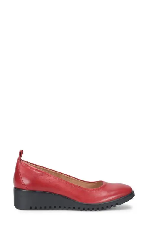 COMFORTIVA Dillon Wedge Pump - Cherry Red