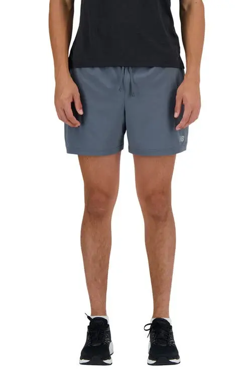 NEW BALANCE Sport Essentials Shorts - Graphite