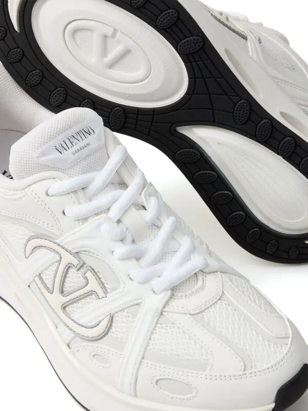 Valentino Garavani Vlogo Easyjog Sneakers - White