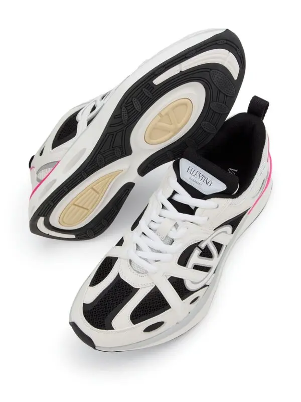 Valentino Garavani Vlogo Easyjog Sneakers - White