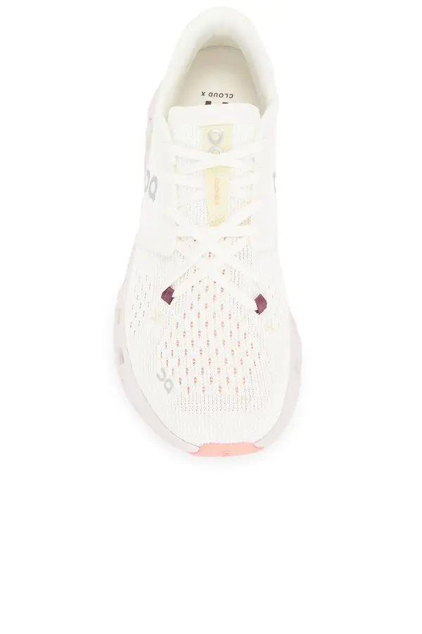 On X 4 Sneaker In Ivory
