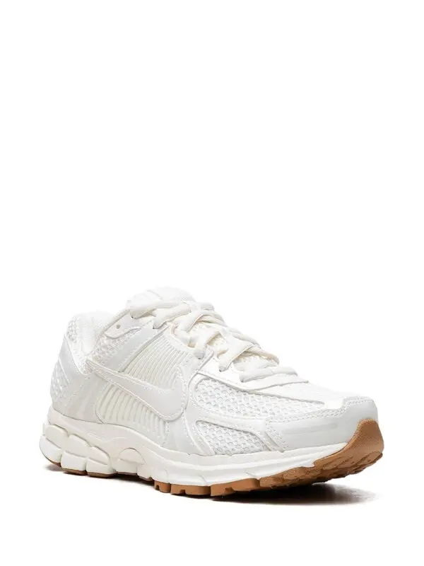 Nike Zoom Vomero Sneakers