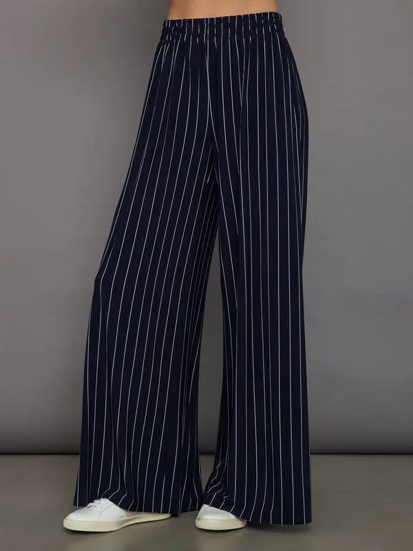 Norma Kamali Boyfriend Elephant Sweatpant