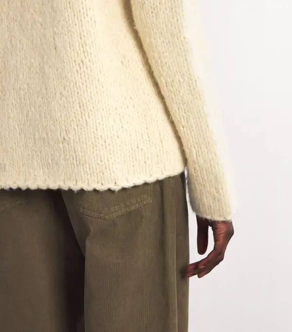 THE ROW Helfi Cashmere Sweater