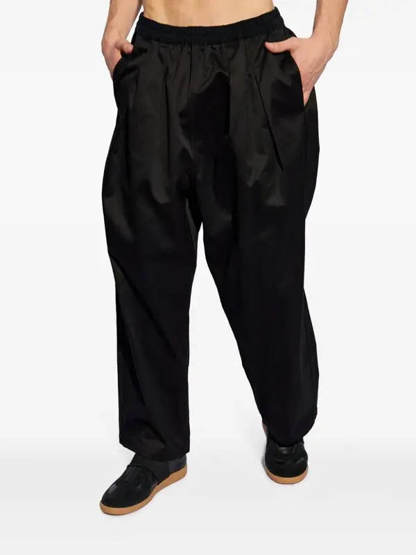 MAISON MARGIELA Pleated Trousers - Black