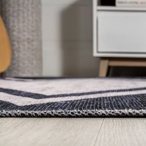 JONATHAN Y Siksak Modern Chevron Border Machine-washable Area Rug