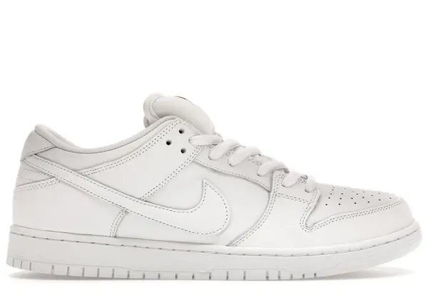 Nike Dunk Low Pro Triple Sneakers - White