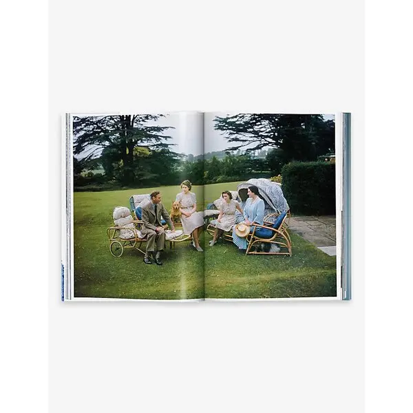 TASCHEN Her Majesty. A Photographic History 1926-today