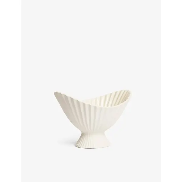 FERM LIVING Fountain Curved Stoneware Bowl
