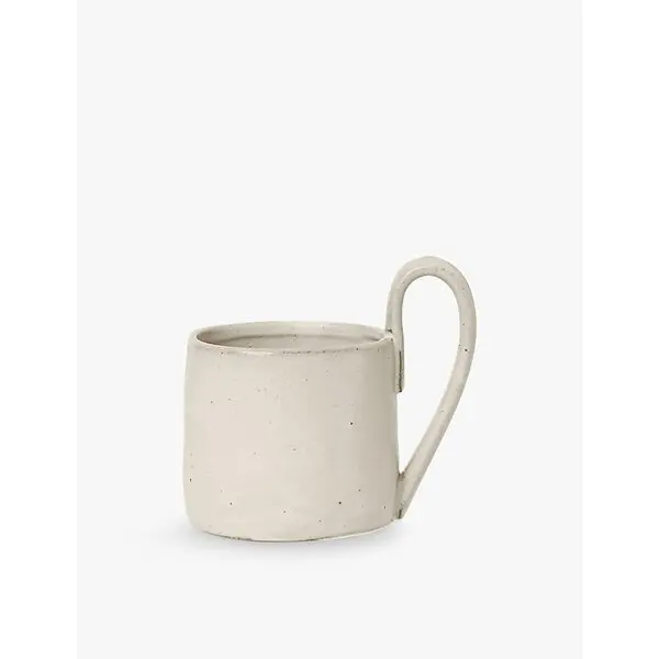 FERM LIVING Flow Porcelain Mug 360ml - Off-white Speckle