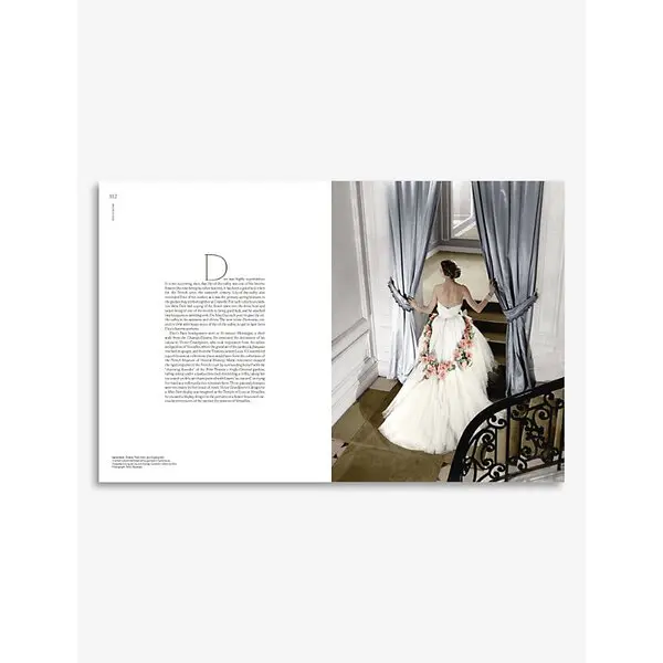 THAMES & HUDSON Dior In Bloom Hardcover Book