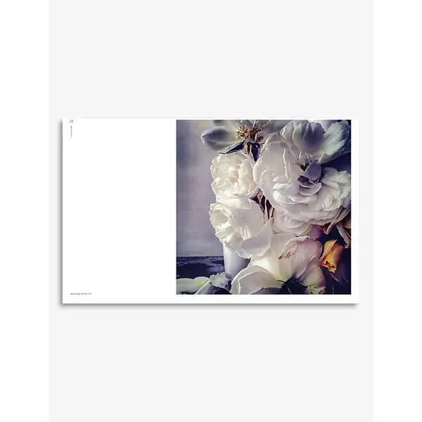 THAMES & HUDSON Dior In Bloom Hardcover Book