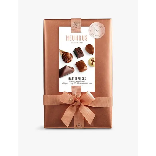 NEUHAUS Ballotin Masterpieces Chocolate Praline Selection 1kg - One-color