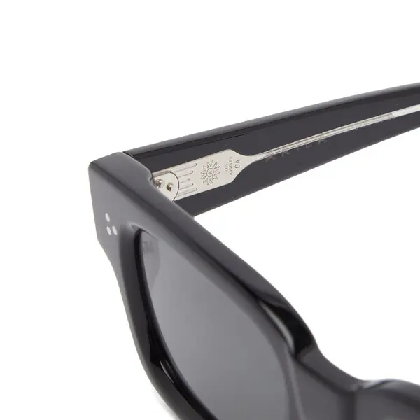 AKILA Syndicate Sunglasses - Black