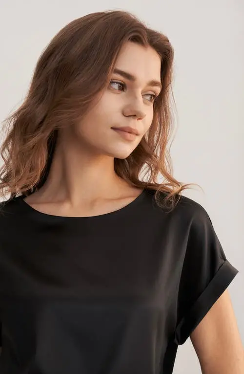 Lilysilk Short Sleeve Silk Tee - Black