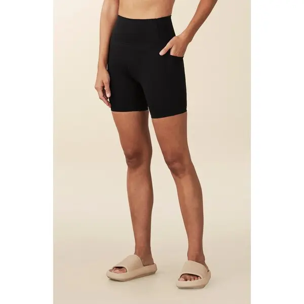 LOSANO Essential Pocket Biker Short - Black