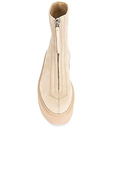 THE ROW Zipped Booties - Beige