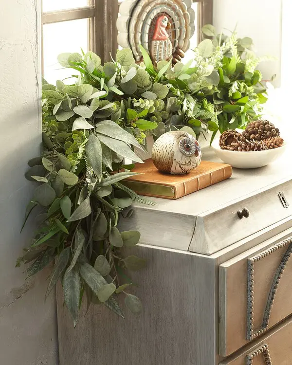 WINWARD HOME Eucalyptus Leaf Garland - Green