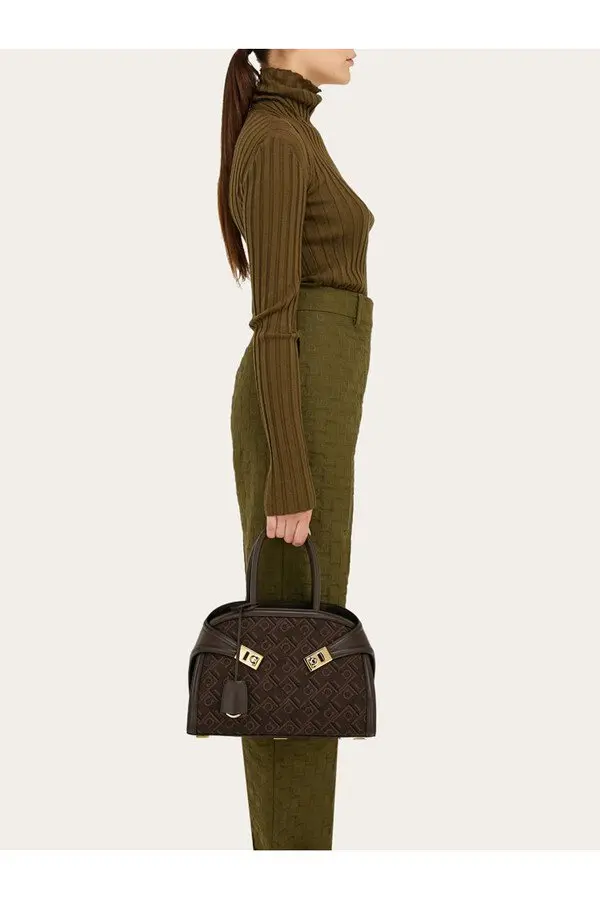 FERRAGAMO Monogram Hug Handbag - Gold
