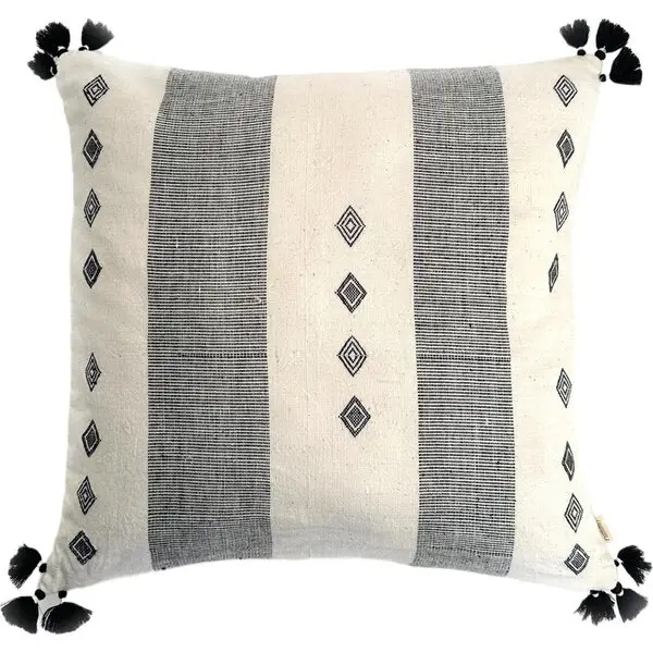 NIMMIT Trekant Handwoven Pillowcover Only - Natural/black