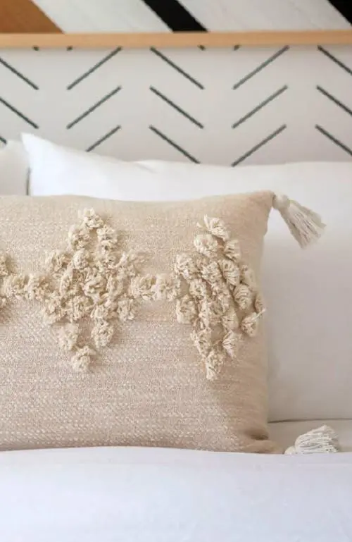 BIT OF MERAKI Viha Throw Pillowcover