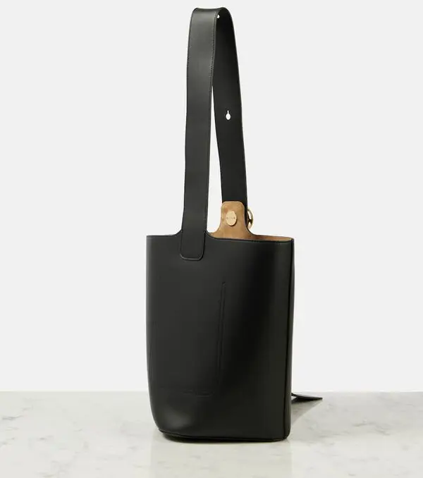 Loewe Pebble Medium Bucket Bag - Black