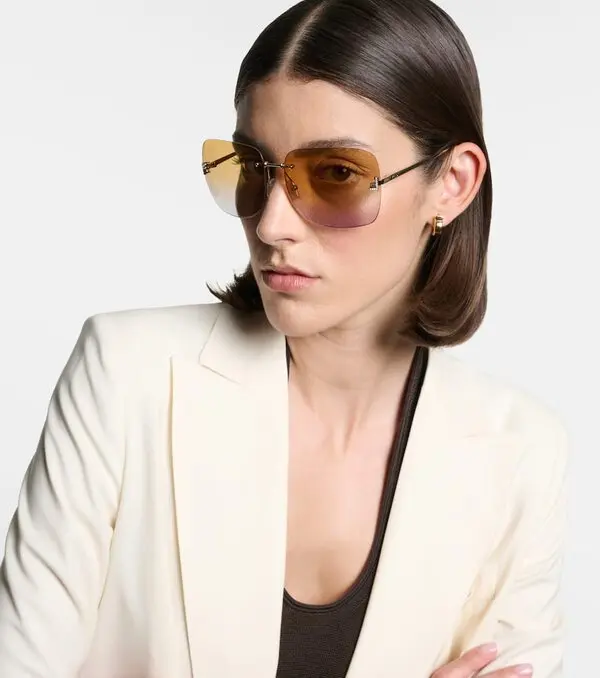 Fendi First Crystal Square Sunglasses In Pink - 20% Off  display picture 3