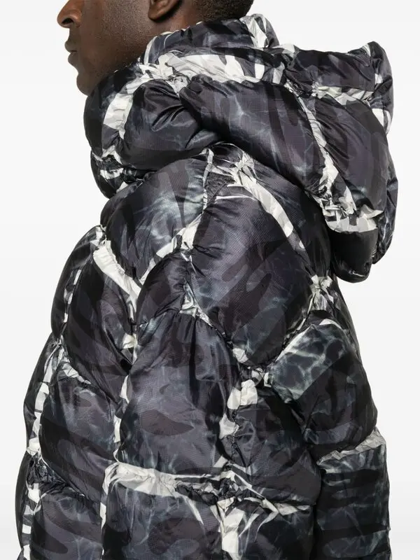 DIESEL® W-claus-camu Puffer Jacket