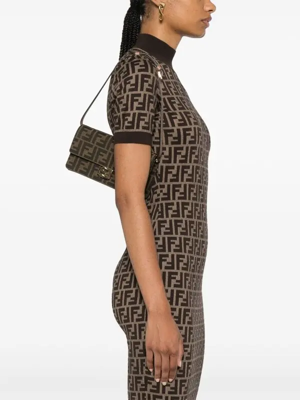 Fendi Baguette Clutch - Brown