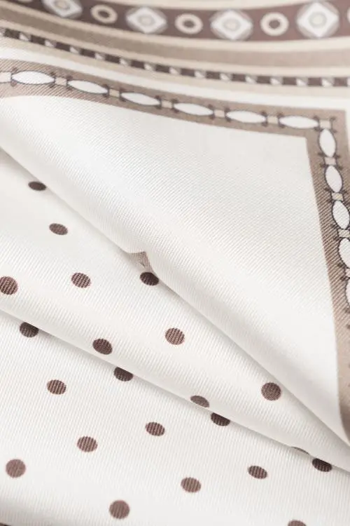 ELIZABETTA Poissilk Pocket Square For