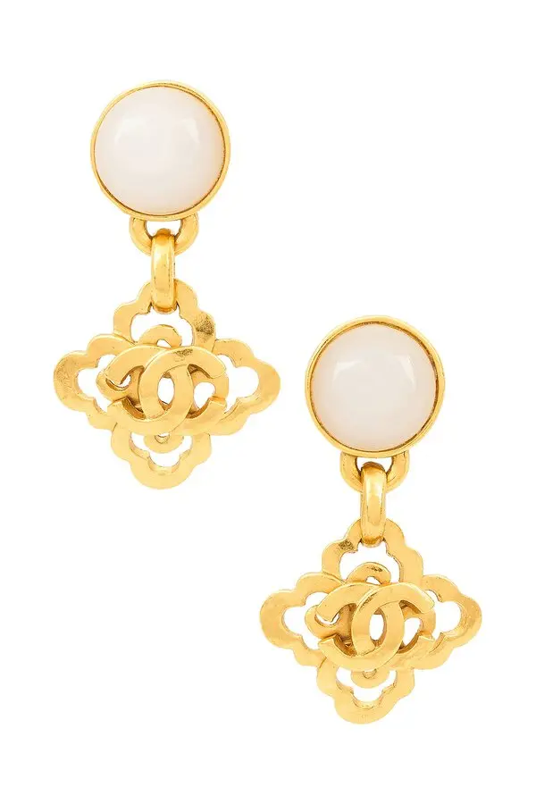 Chanel 1997 Coco Mark Clip-on Earrings - Gold
