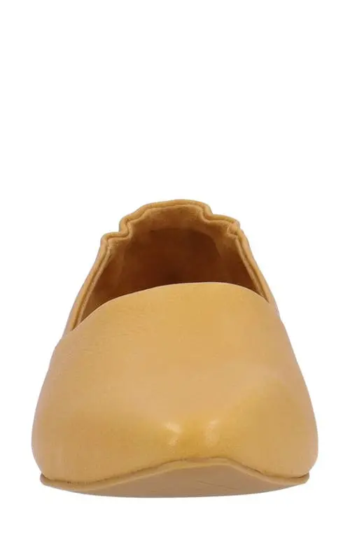 L'AMOUR DES PIEDS Brylee Wedge Pump - Lioness