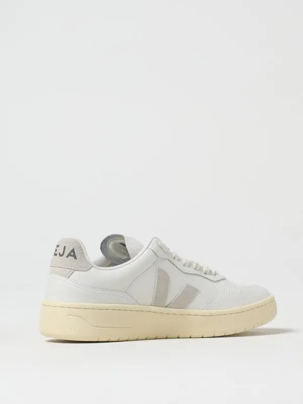 VEJA Low Top Sneakers - White