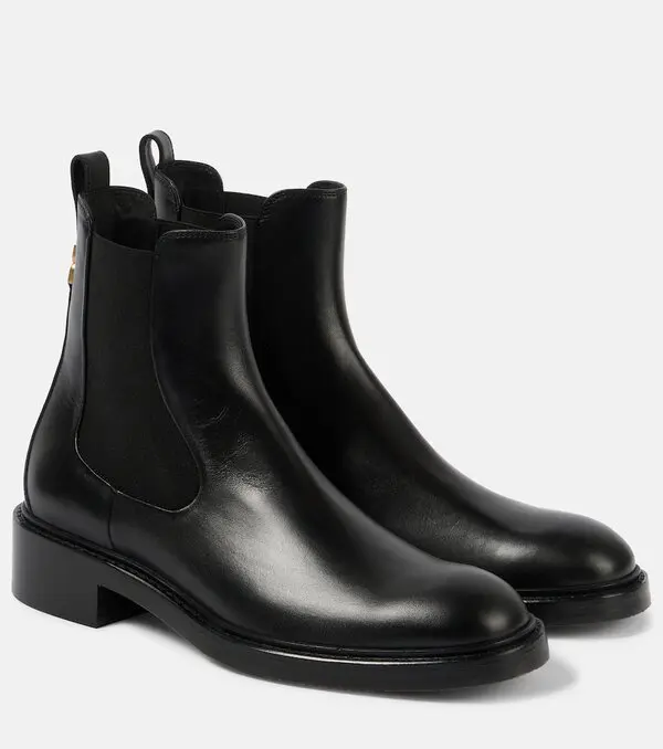 Chloé Marcie Leather Chelsea Boots - Black