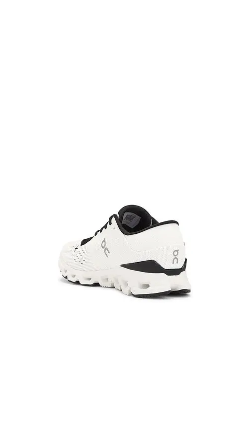 On Cloud X 4 Sneaker - White