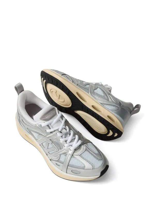 Valentino Garavani Vlogo Easyjog Sneakers - Grey