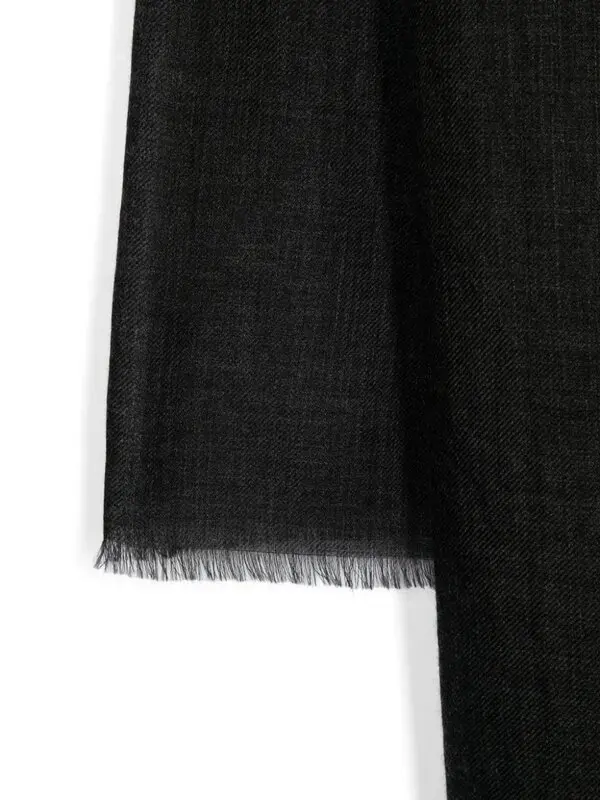 D4.0 Fringed Scarf - Grey