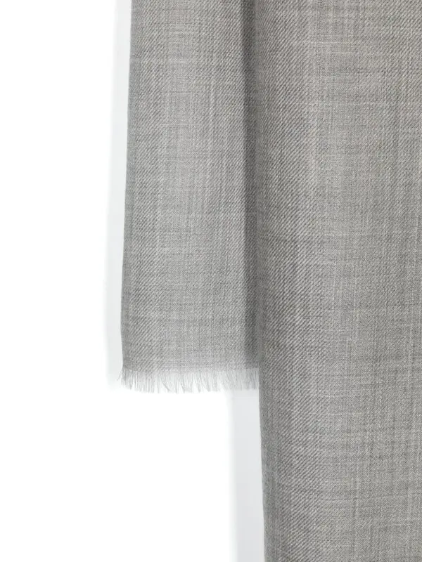 D4.0 Fringed Scarf - Grey