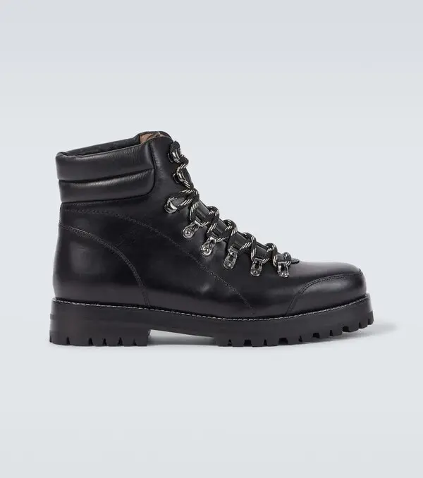 Manolo Blahnik Janka Leather Boots - Black