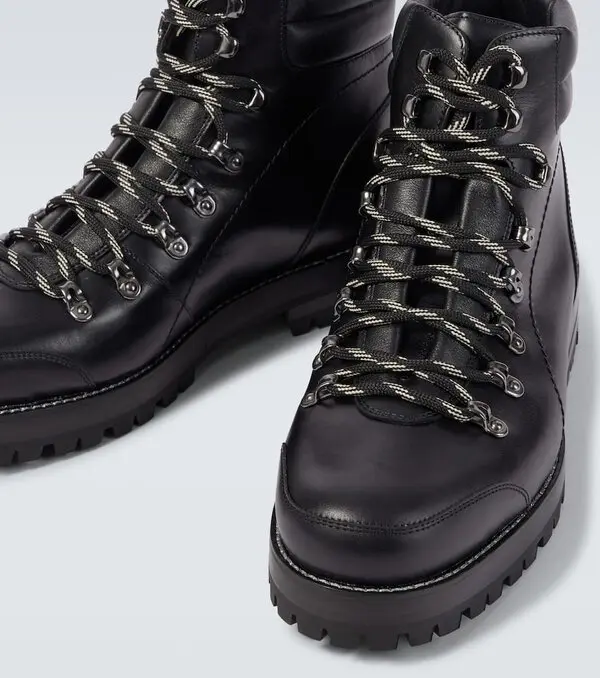 Manolo Blahnik Janka Leather Boots - Black