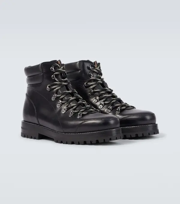 Manolo Blahnik Janka Leather Boots - Black