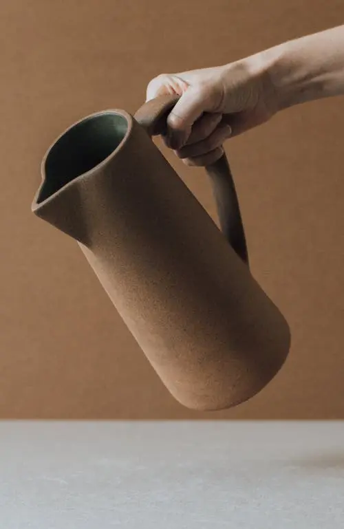AL CENTRO CERAMICA Tall Jug