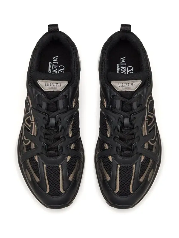 Valentino Garavani Vlogo Easyjog Sneakers - Black
