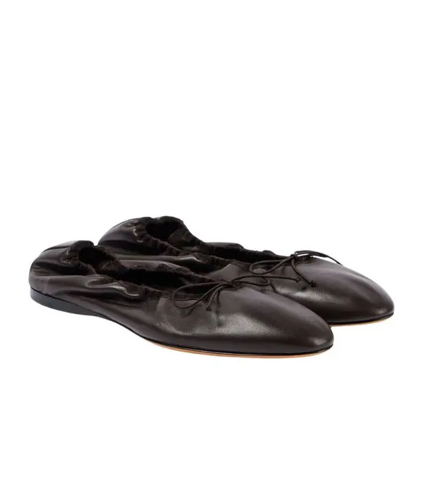 THE ROW Awar Leather Ballet Flats - Brown
