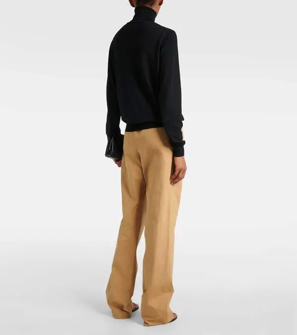 THE ROW Heva Wool Turtleneck Sweater