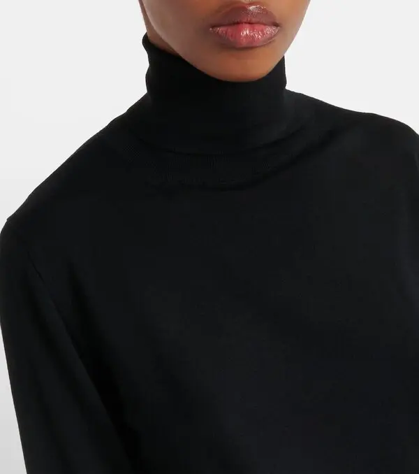 THE ROW Heva Wool Turtleneck Sweater