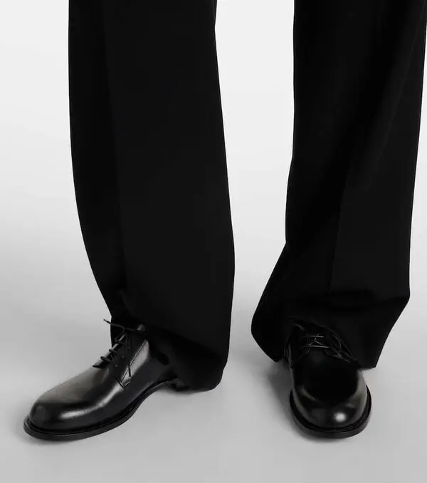 THE ROW Novus Leather Derby Shoes - Black