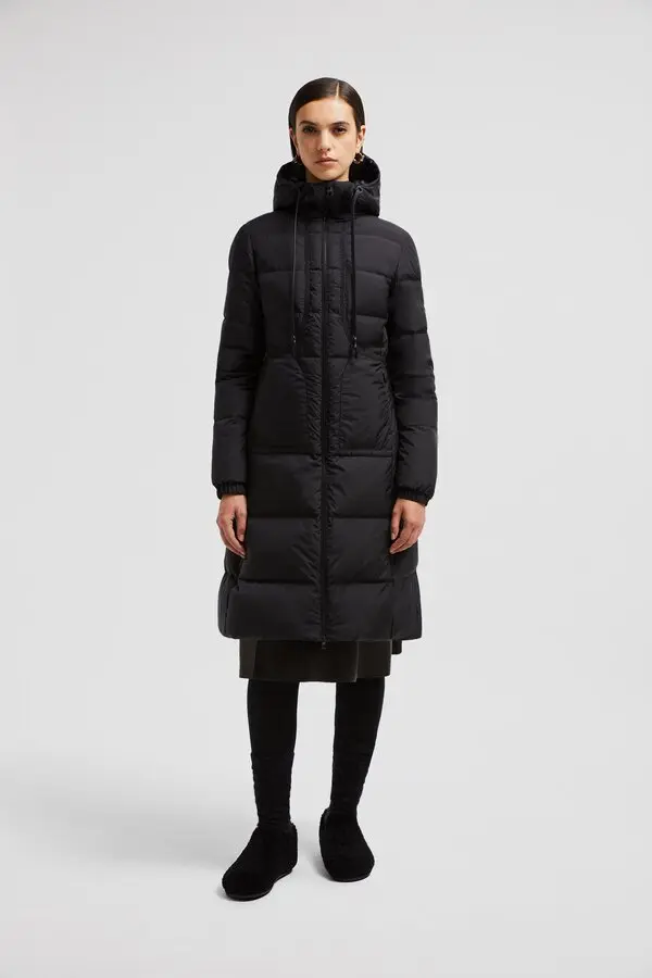 Moncler Idocrase Hooded Long Down Jacket - Black | Editorialist