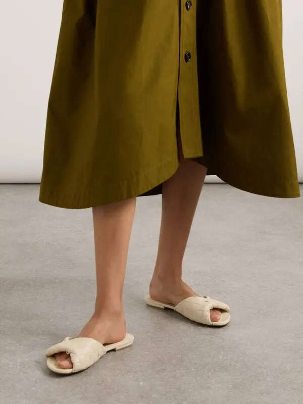 Bottega Veneta Blink Intrecciato Leather Slides - Neutrals