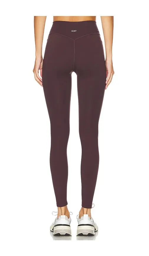 437 The V Legging In Brown - Espresso